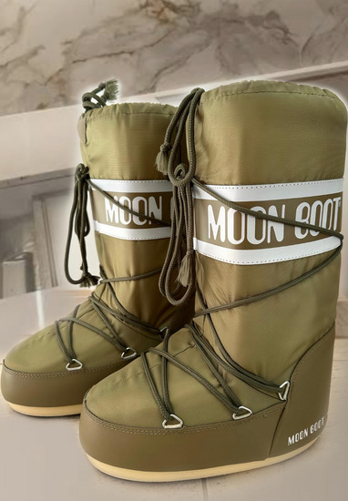 NOVO! Moon Boot