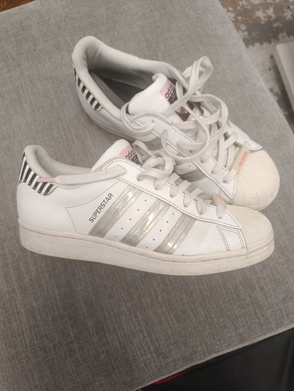 Adidas Superstar