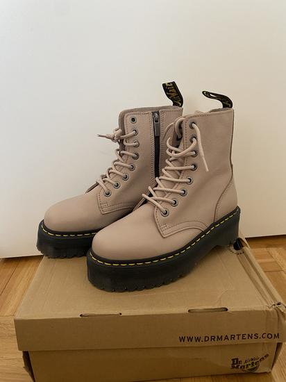Dr.Martens original cizme NOVE snizeno