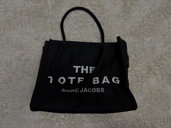 The tote bag Marc Jacobs