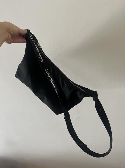 Calvin Klein platnena torba, 2 dužine kaiša