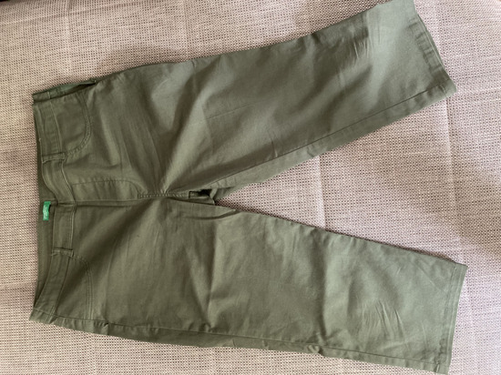 Benetton 3/4 slabo nosene pantalone