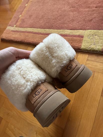 Ugg mini fluff čizme 38 - SNIZENJE 4500 din