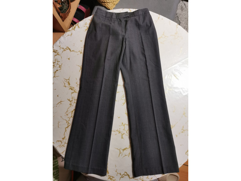 38. GERMANY ELEGANTNE STOFANE MODERNE PANTALONE vel 42
