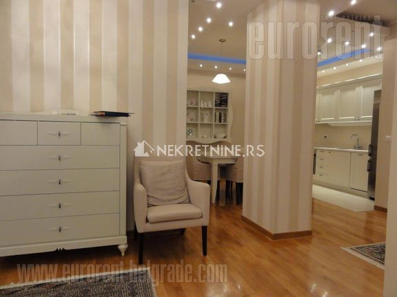 #36313, Izdavanje, Stan, HILANDARSKA OKOLINA, 1600 EUR