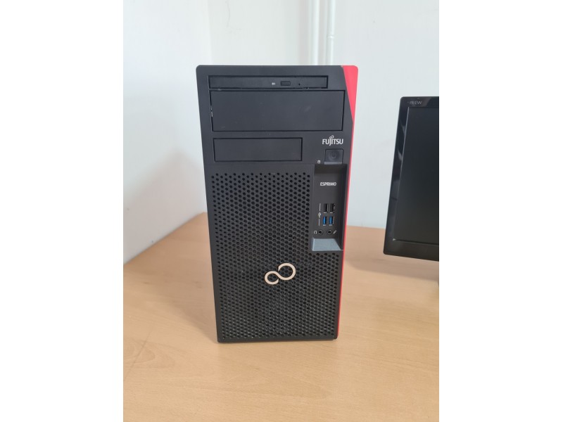 Desktop Fujitsu i3-7300 ,8gb ddr4 ,120ssd Top!