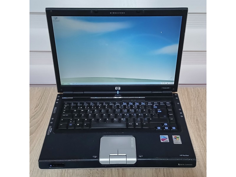 8.HP Pavilion dv4000 Retro ZVER kolekcionarski dragulj