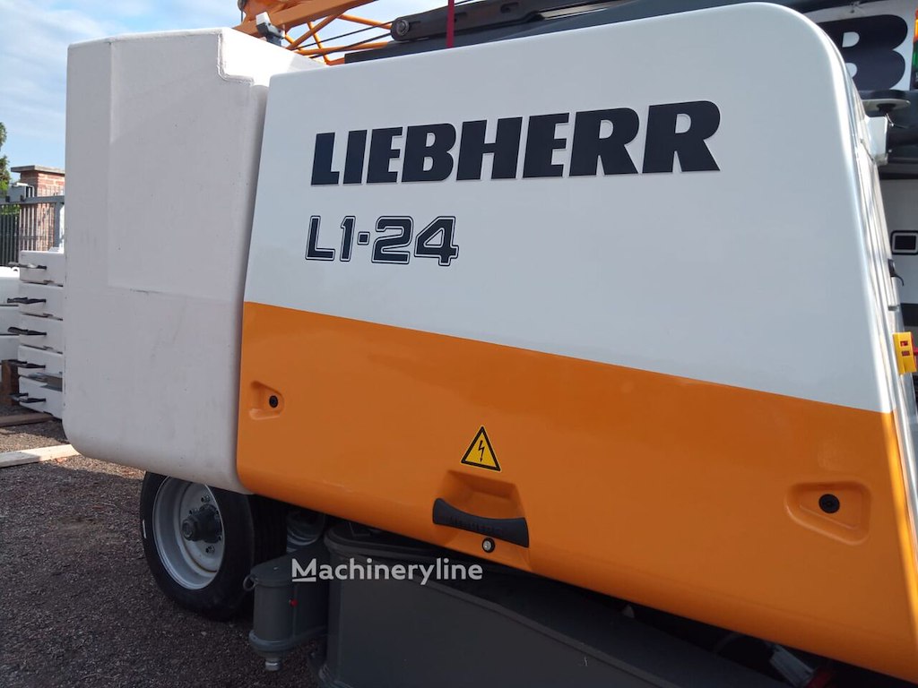 Liebherr L1-24 brzomontažna toranjska dizalica