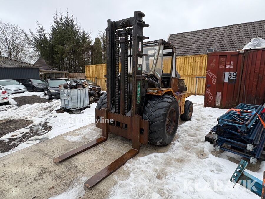 Prodaje se Truck terenski viljuškar na aukciji