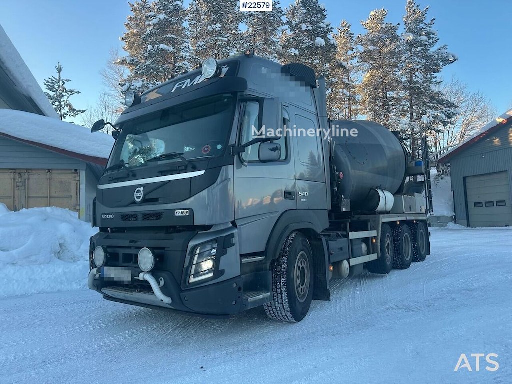 Volvo FMX 540 betongbil 8x4 m/ langrenne. SE VIDEO kamion s mešalicom za beton