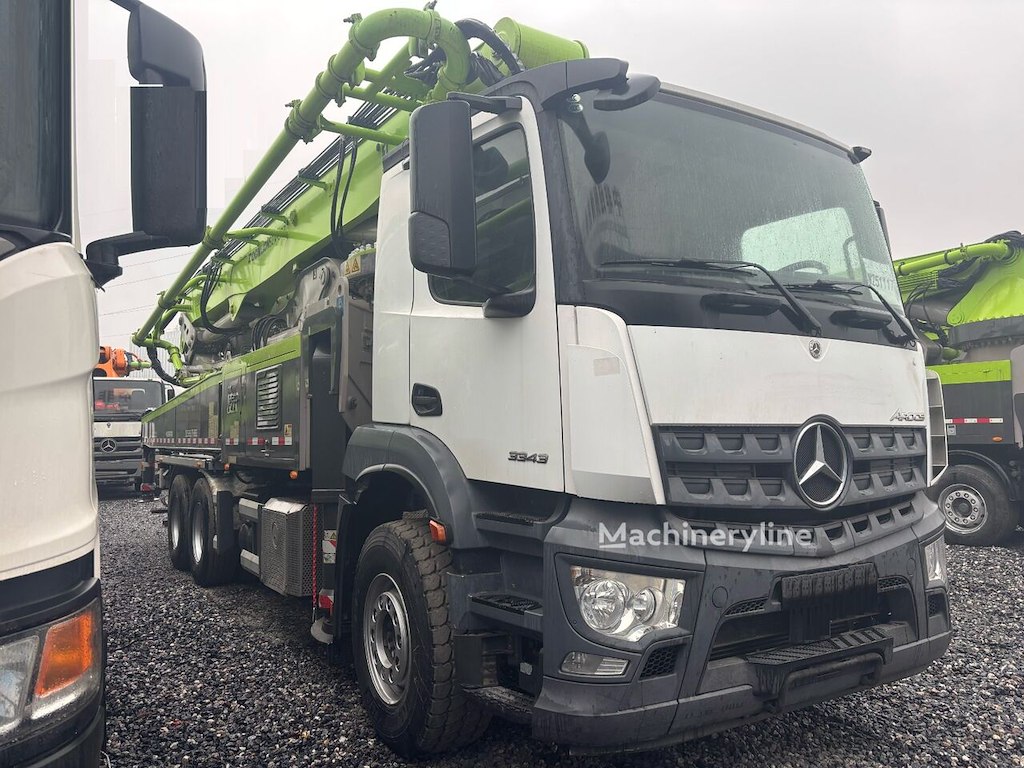 Zoomlion 52mts na šasiji Mercedes-Benz Arocs 4143 pumpa za beton
