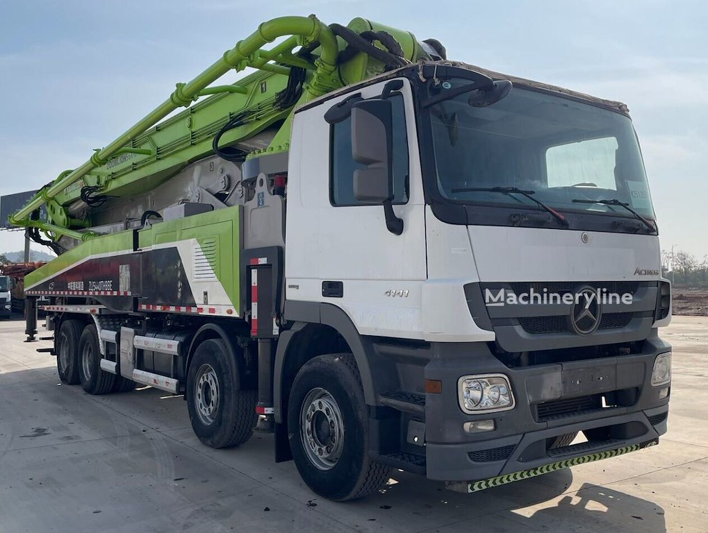 Zoomlion 56MTS na šasiji Mercedes-Benz Actros 4144 pumpa za beton