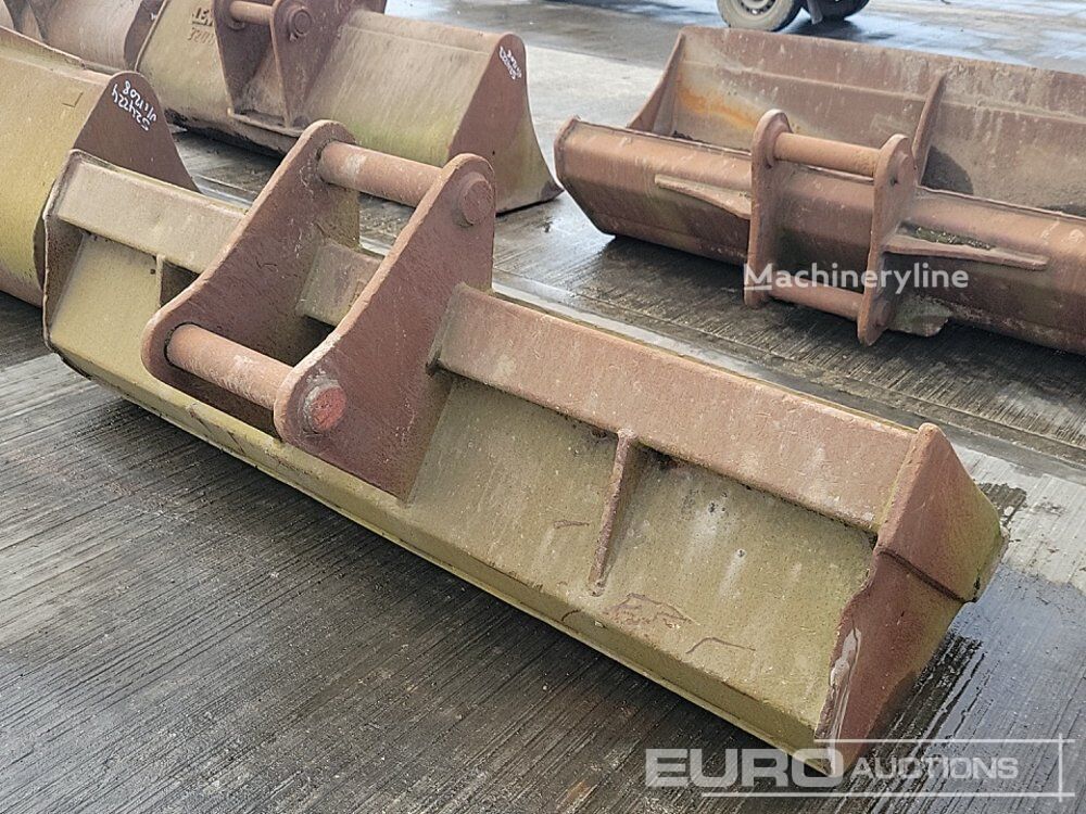 Prodaje se 82" Ditching Bucket 80mm Pin to suit 20 Ton Excavator kašiku za bager na aukciji