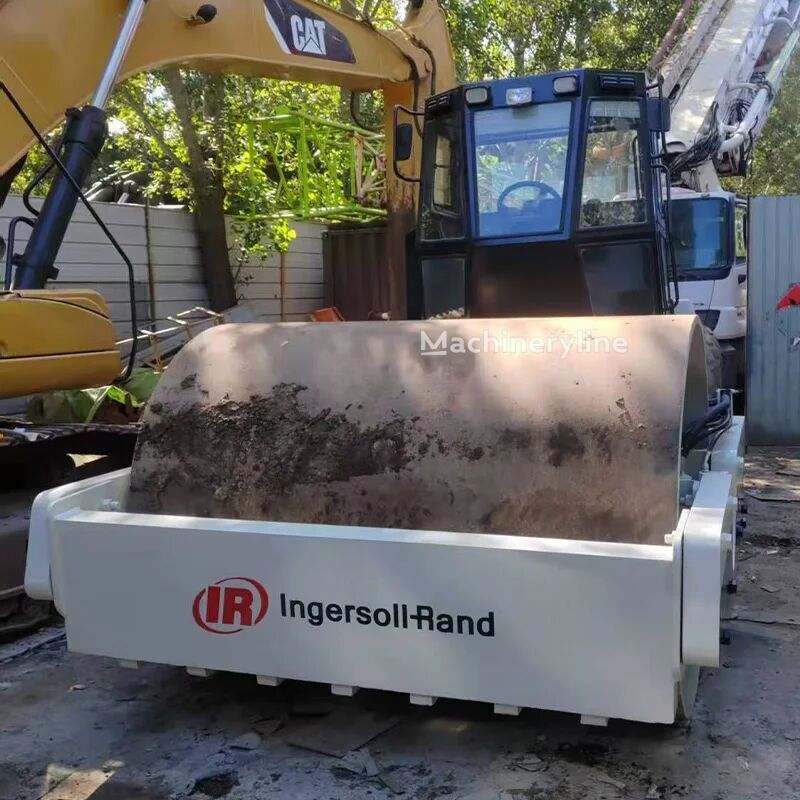 Ingersoll Rand SD175 17ton kompaktor s jednim valjkom