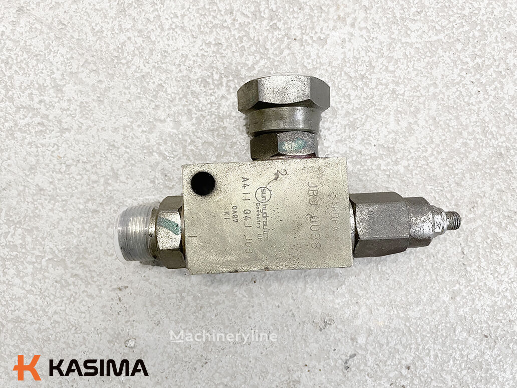 Relief valve JBJ0038 A41104JJ03 drugi rezervni deo za hidrauliku za JCB JS130W bagera