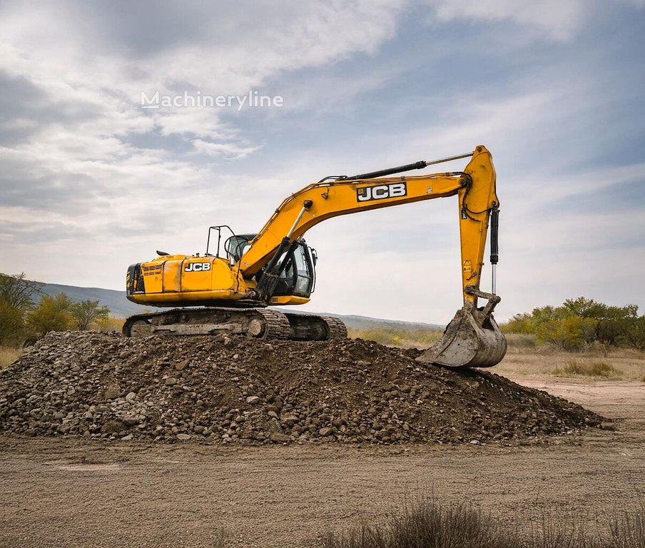 JCB JS220 bager guseničar