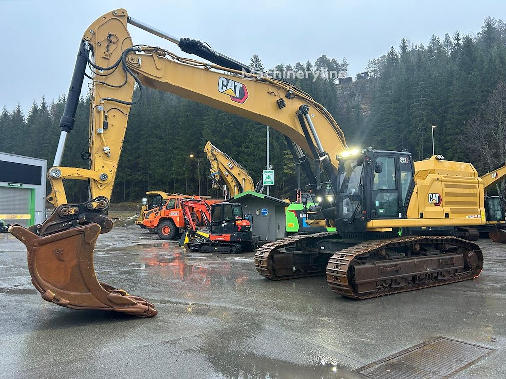 Caterpillar 352 bager guseničar