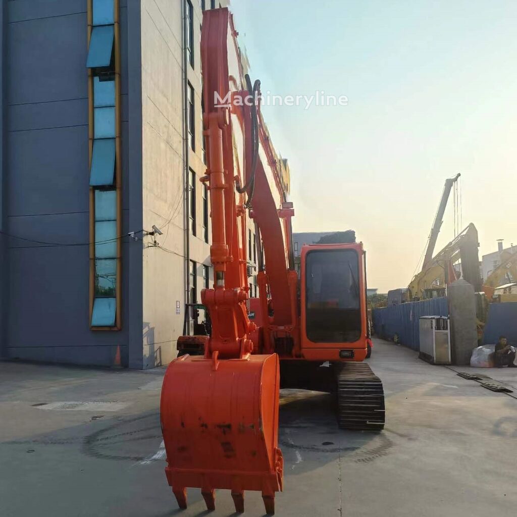 Doosan DH150LC bager guseničar