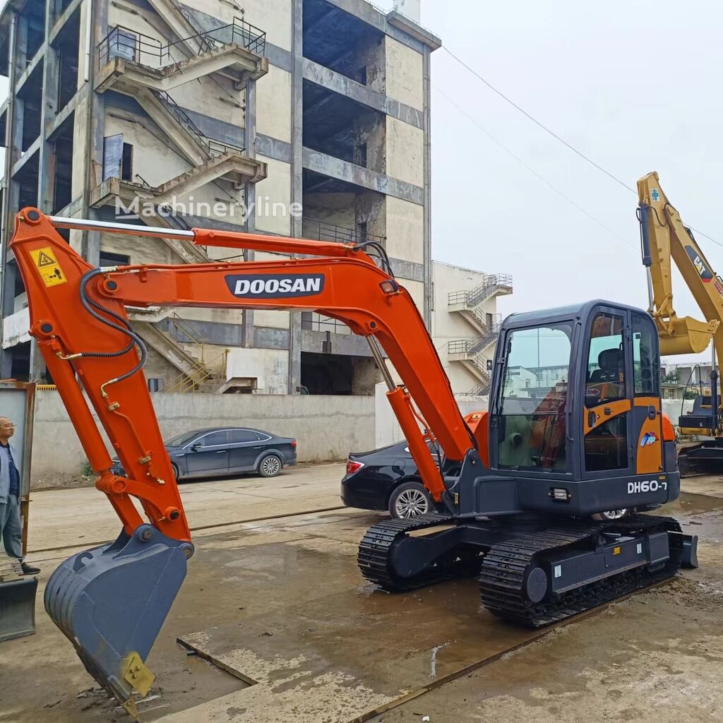 Doosan DH60 mini bager