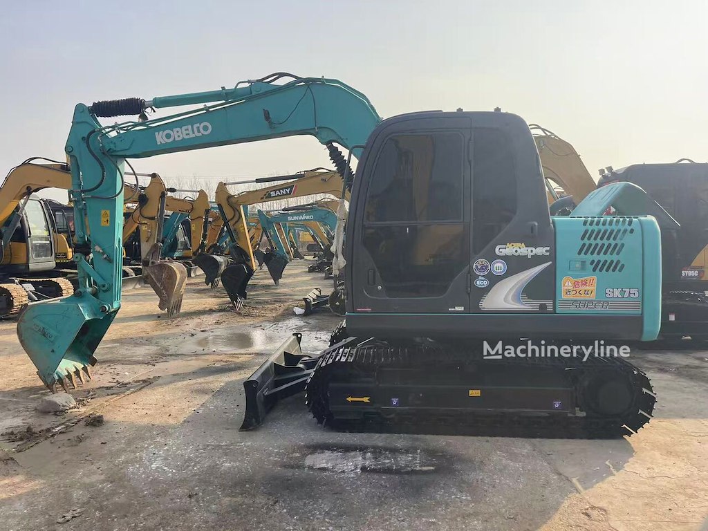 Kobelco SK75 midi bager