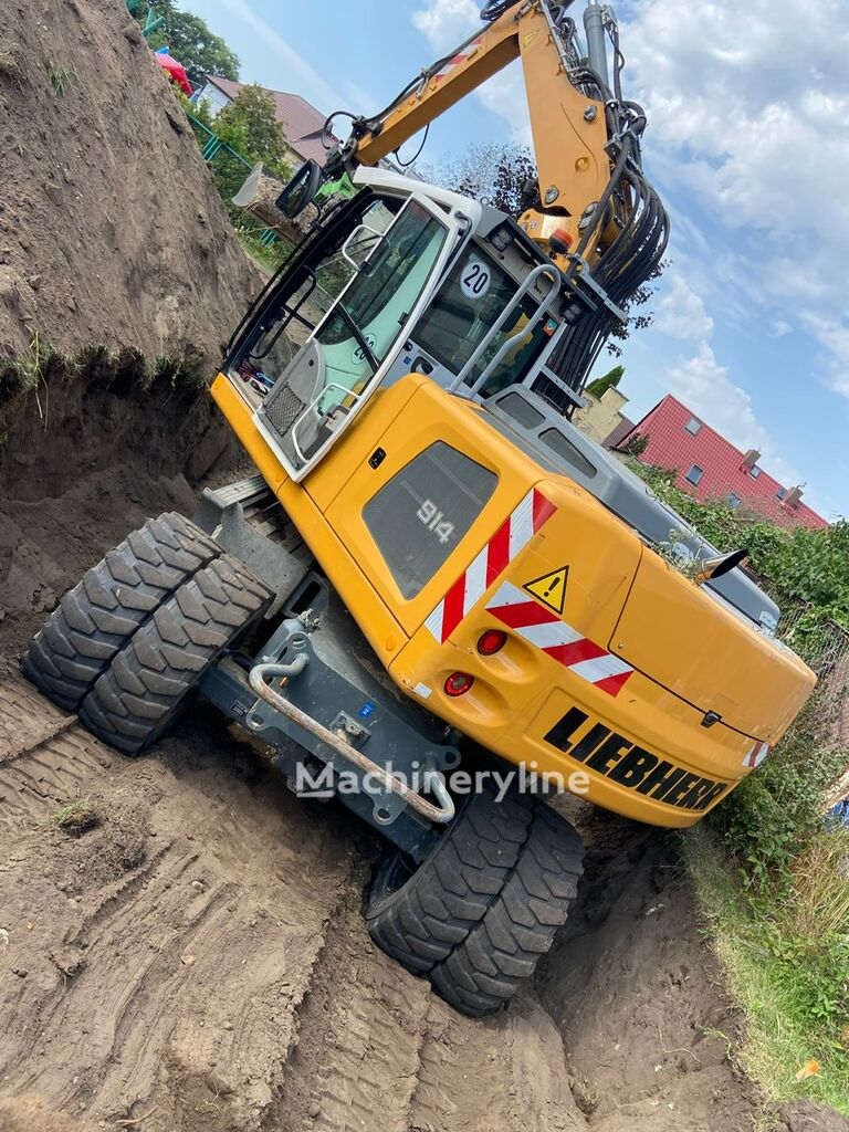 Liebherr A914 bager točkaš