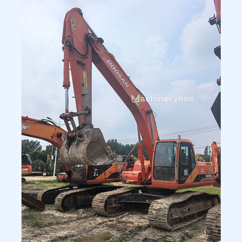 Doosan DH220LC-7 bager guseničar
