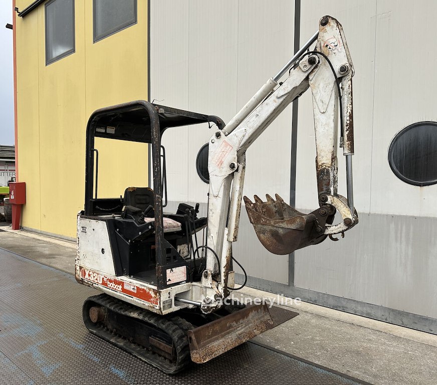 Bobcat x320 mini bager