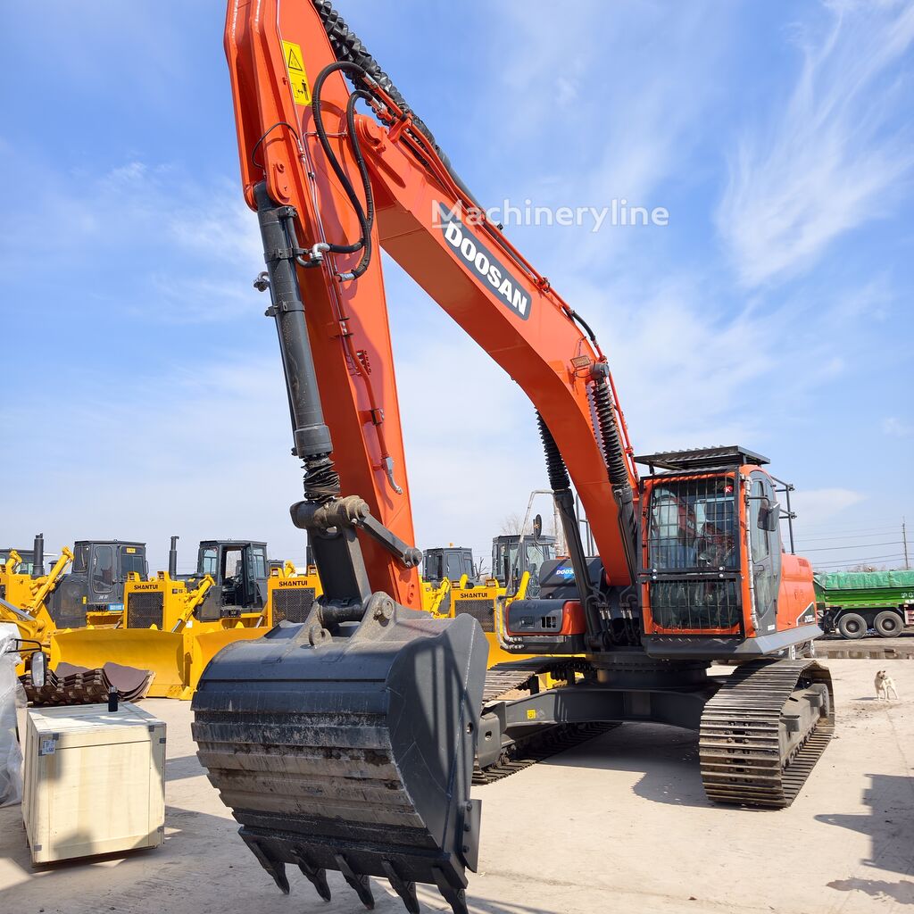Doosan DX300LC-9C bager guseničar