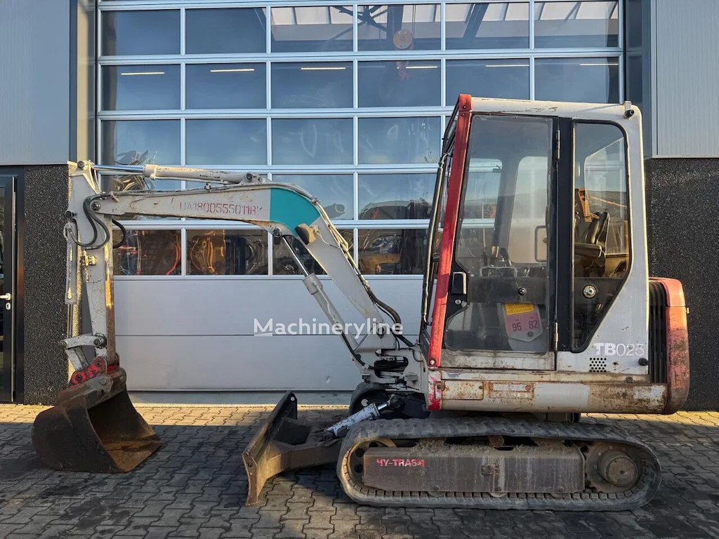 Takeuchi TB025 mini bager
