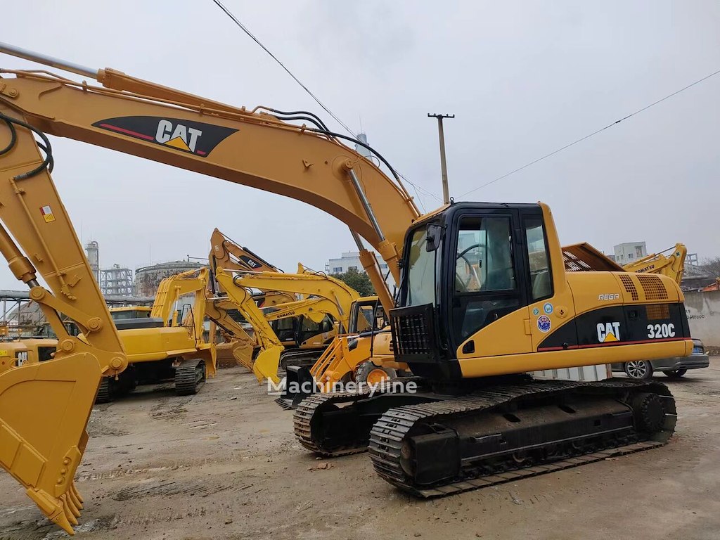Caterpillar 320C bager guseničar