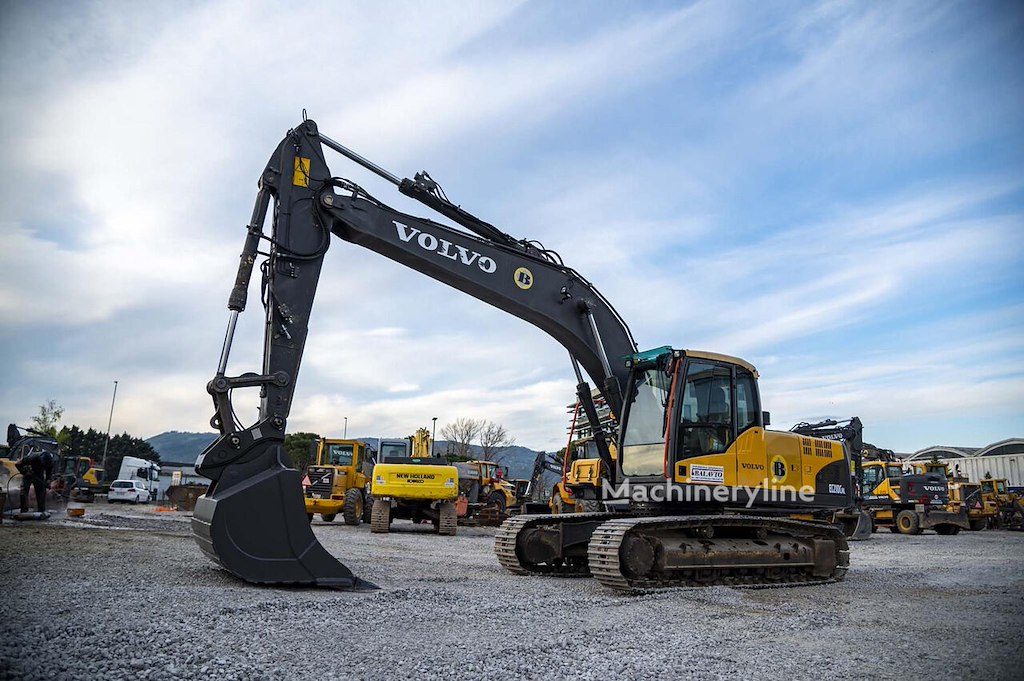 Volvo EC210CNL bager guseničar