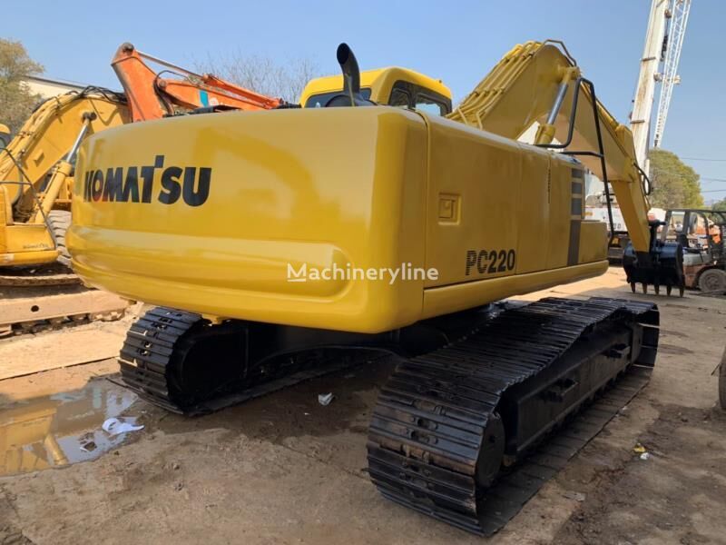 Komatsu PC220-6 bager guseničar