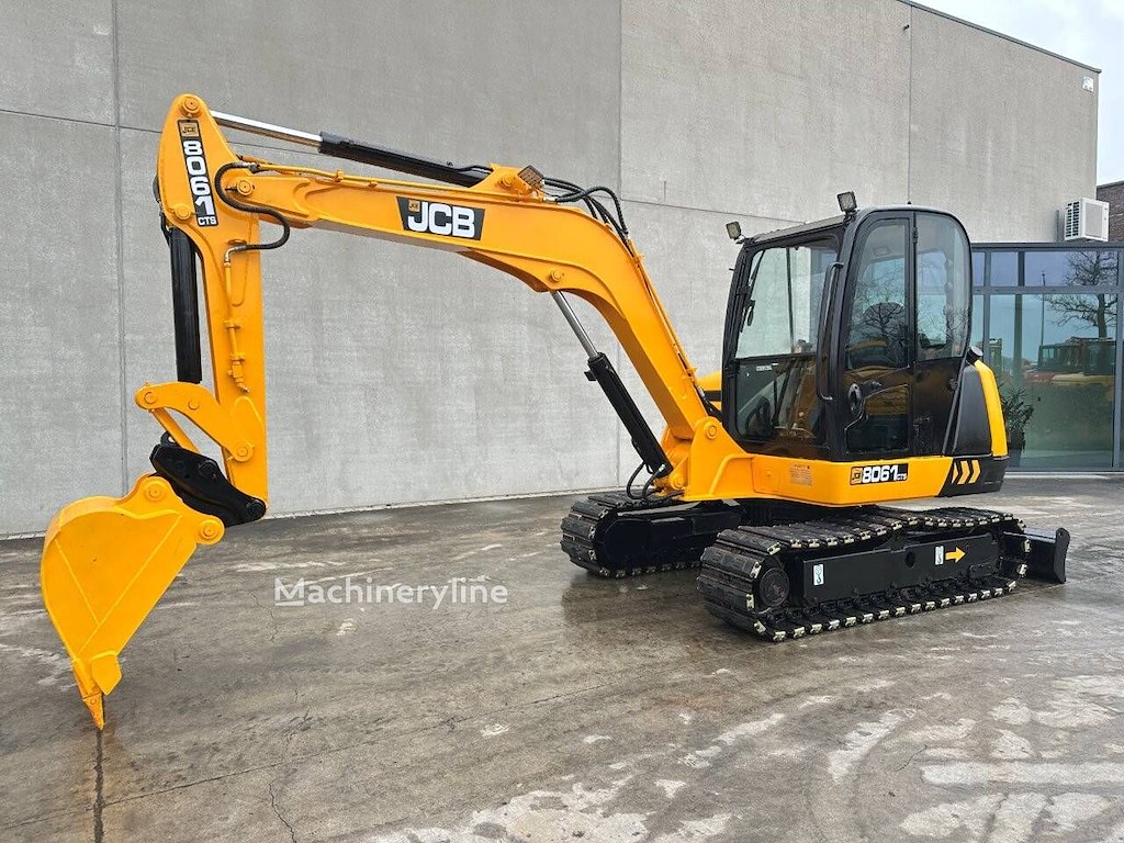 Prodaje se JCB 8061 mini bager na aukciji