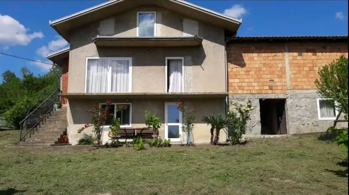 Kuća, Veliko Gradište, 5+ soban, 150m²