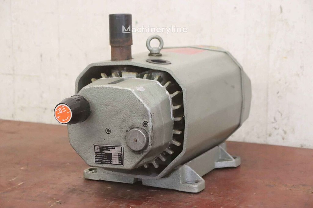 Becker VT 3.40 industrijska pumpa