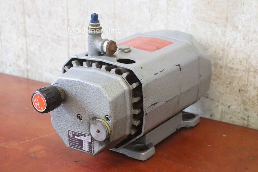 Becker VT 3.16 industrijska pumpa