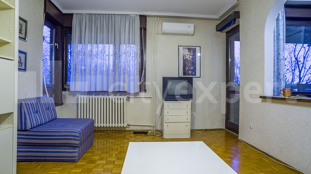 Stan za izdavanje BEZ PROVIZIJE: Dvosoban, 64m², Višnjički venac, Palilula - 500€
