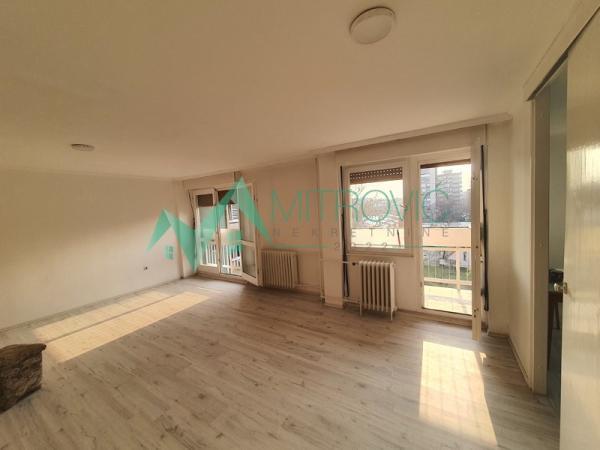 Trosoban stan na prodaju, 78m2, 232.780€