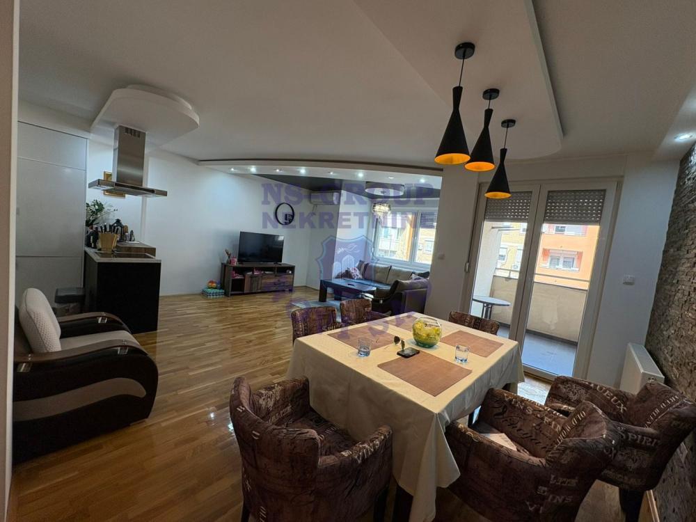 Dvosoban stan na prodaju, 73m2, 211.150€
