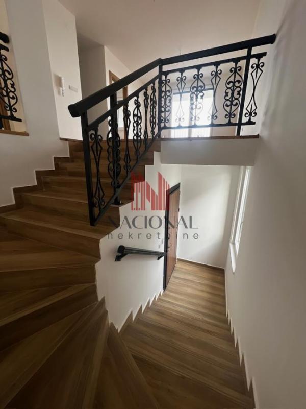 MISELUK, Četvorosoban stan na prodaju, 80m2, 144.200€