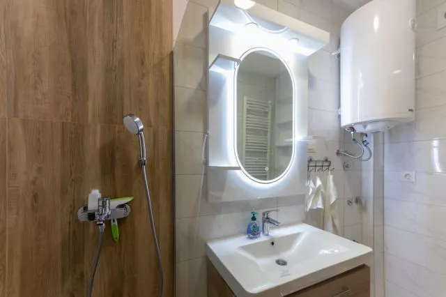 APARTMAN NA IZDAVANJE