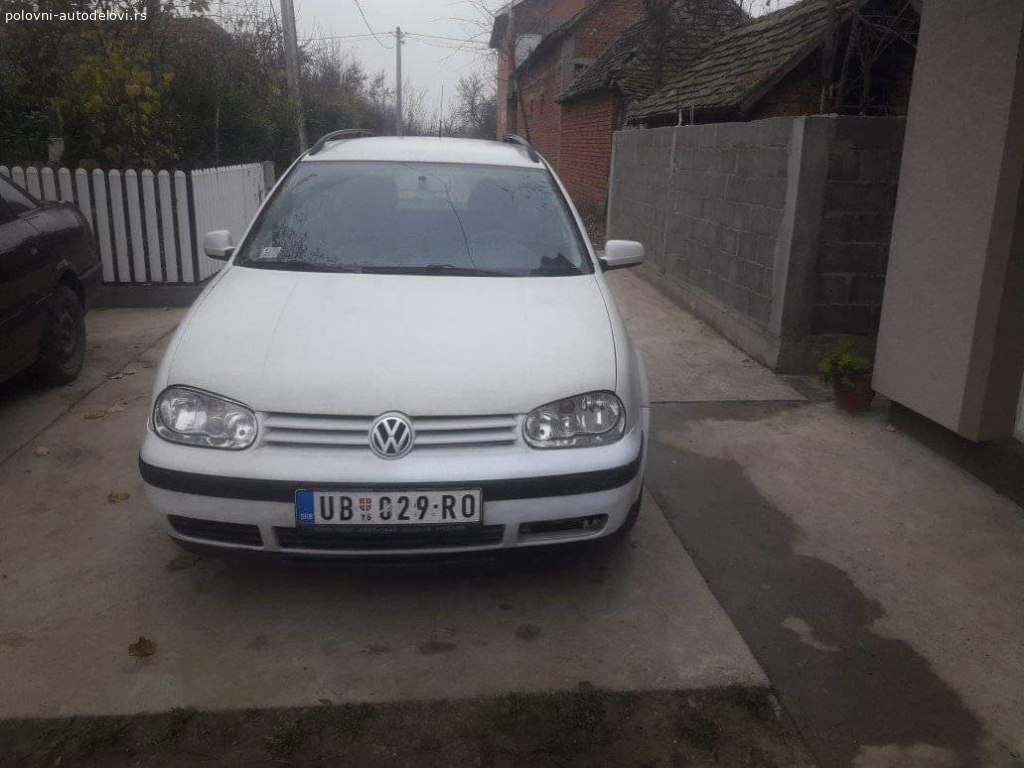 DELOVI GOLF4