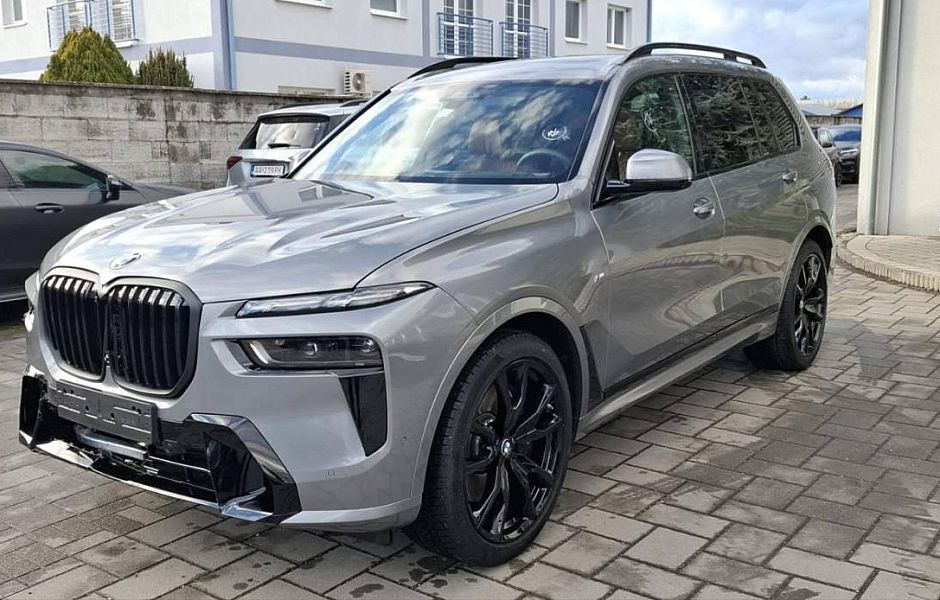 BMW X7 xDrive 40d mHev, M Sport 2025 | MOTOR I AIRBAG OK!