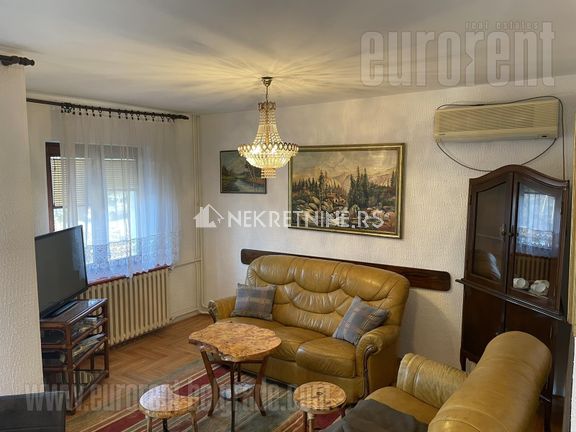 #8464, Izdavanje, Kuća, BANJICA, 1000 EUR
