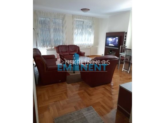 Vračar, Južni Bulevar, Južni bulevar , 3.0, 80m2, 900 EUR