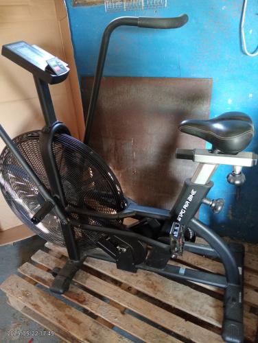 Sobni bicikl Airbike
Sombor