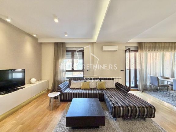 Crveni krst, dvoetažni penthouse, mereno 160m2 ID#13159
