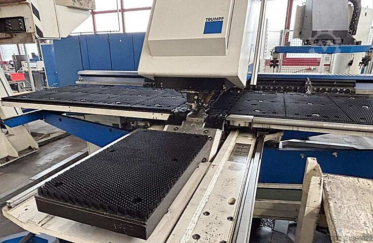 CNC mašina za udaranje
Trumpf Trumatic 5000-1300