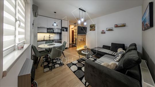 Mirijevo 1.5, 40m2 sa dvorištem/ terasom 18m2