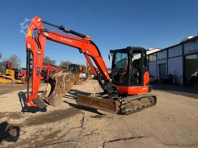 Mini bager
Kubota KX057-4